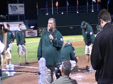 Rosenblatt Groundskeeper Jesse Cuevas - YouTube