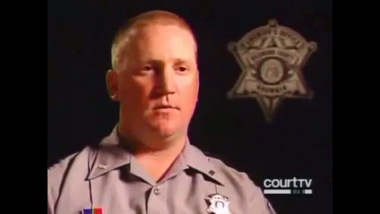 MS: Cop Vs. Heavyweight Boxer - YouTube