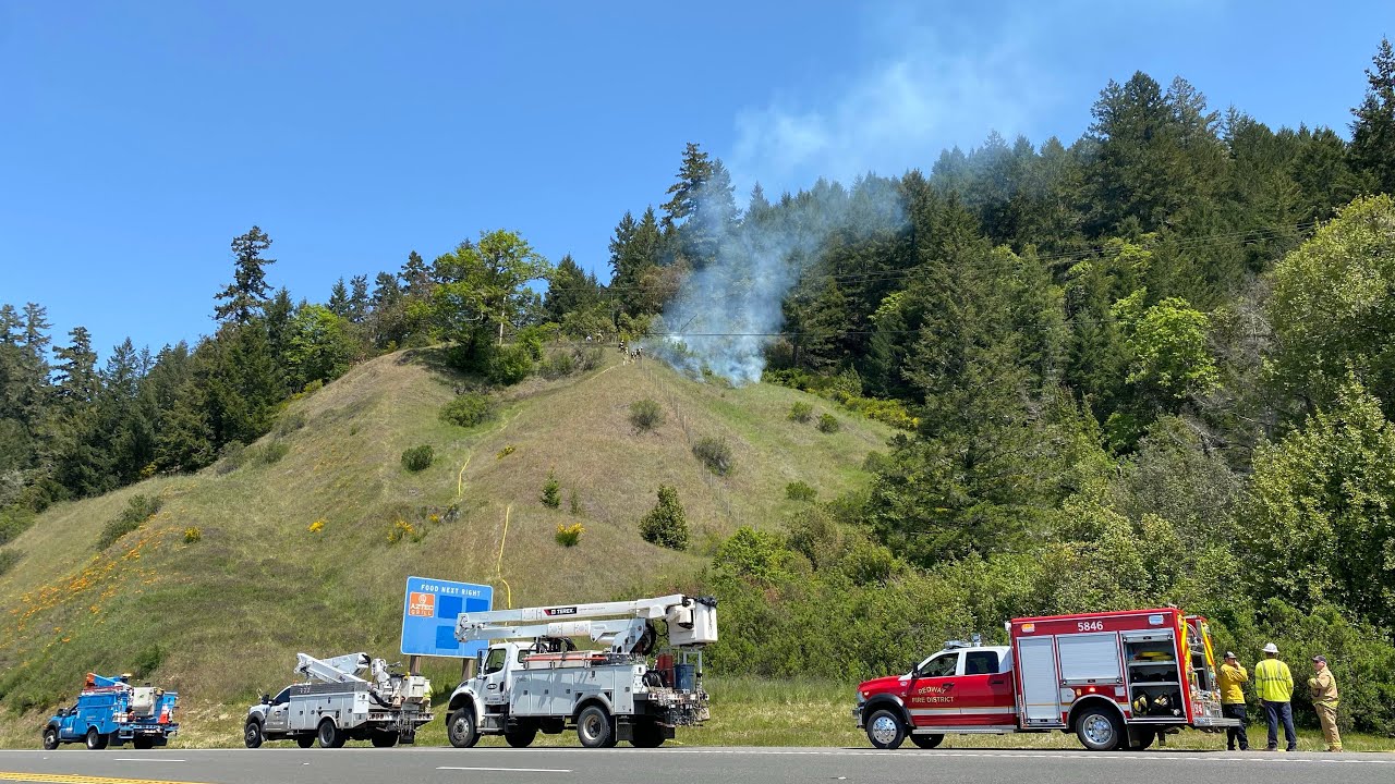 Vegetation Fire South of Garberville - YouTube
