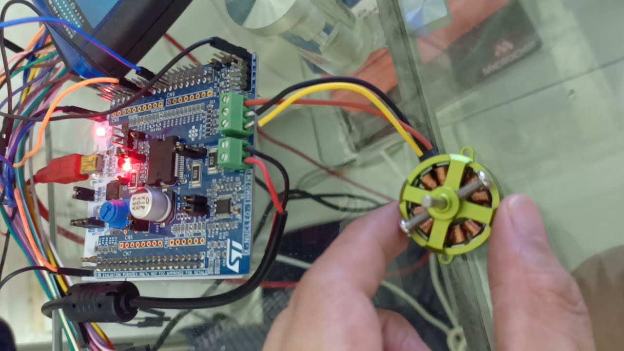 3-Phase Motor BEMF detection - YouTube