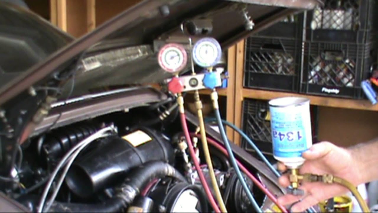 Porsche 911 AC system charging - YouTube