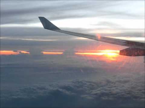 Qantas QF51 Airbus A330-303 Brisbane - Singapore - YouTube