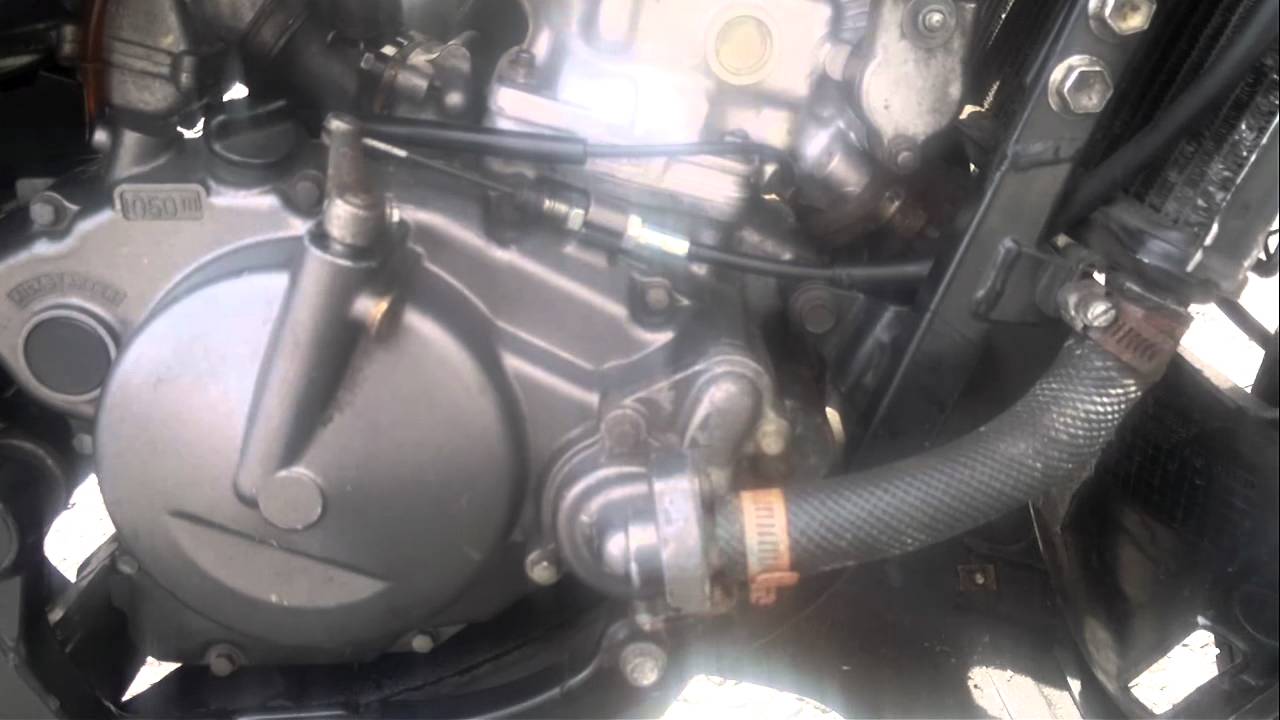 Suzuki rg125f After top end rebuild - YouTube