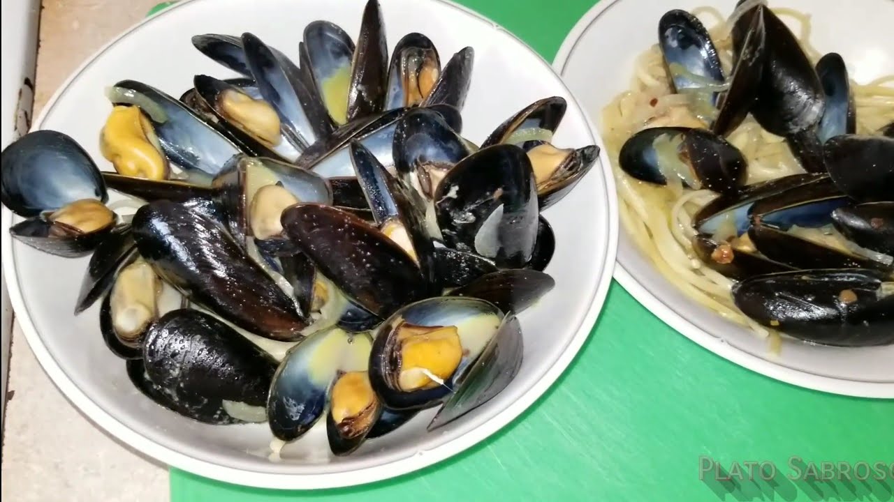Mejillones Negros receta con pasta - YouTube