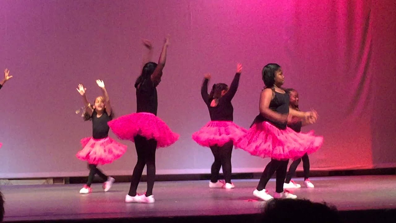 Jaida's K-1st grade dance - YouTube