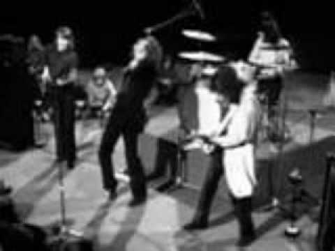 Led Zeppelin The Lemon Song LIVE 73 Hamburg - YouTube