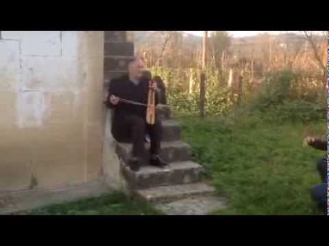 Şah ismail kemençeyle metelik