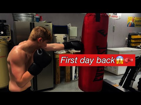 FASTEST 15 YEAR OLD BOXER 😱🥊 - YouTube