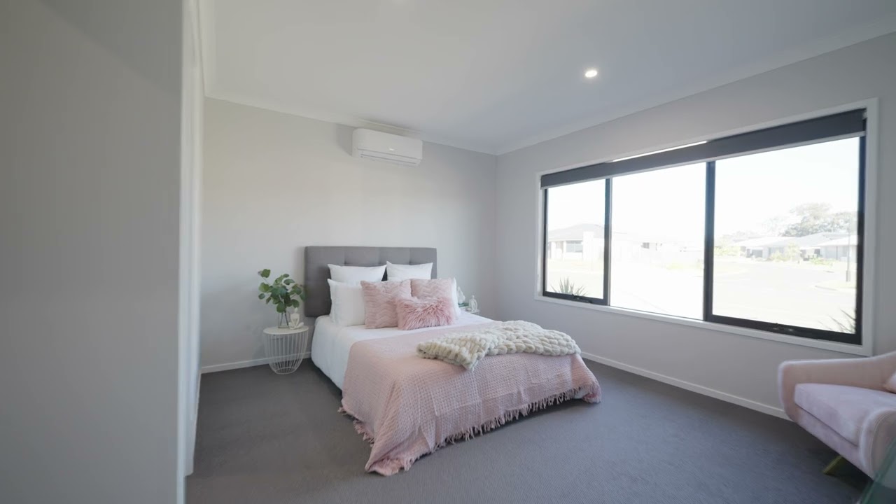 25 Riverside Esplanade JIMBOOMBA 4K - YouTube