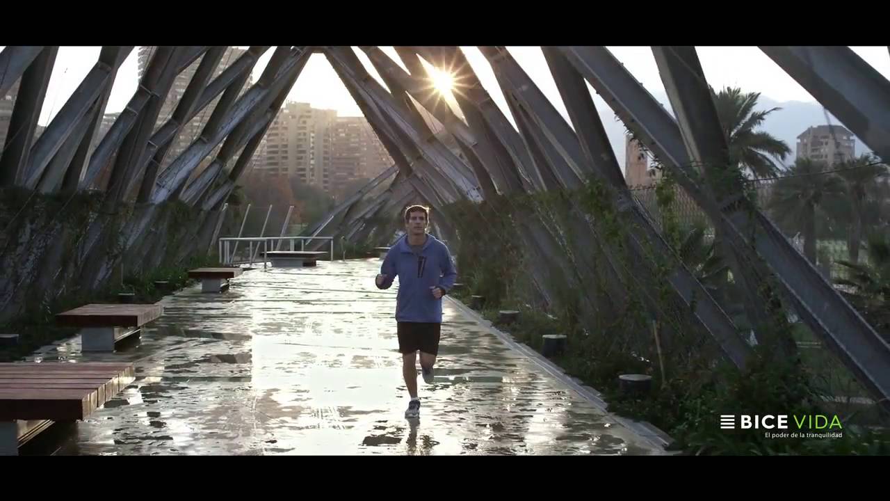 Voz off, Samuel Guajardo, BICE VIDA, Chile - YouTube