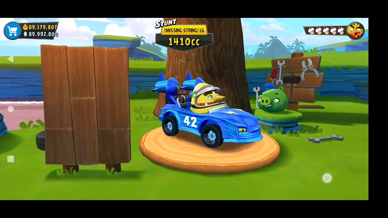 Angry birds go fun edition stunt senna bird helmet - YouTube