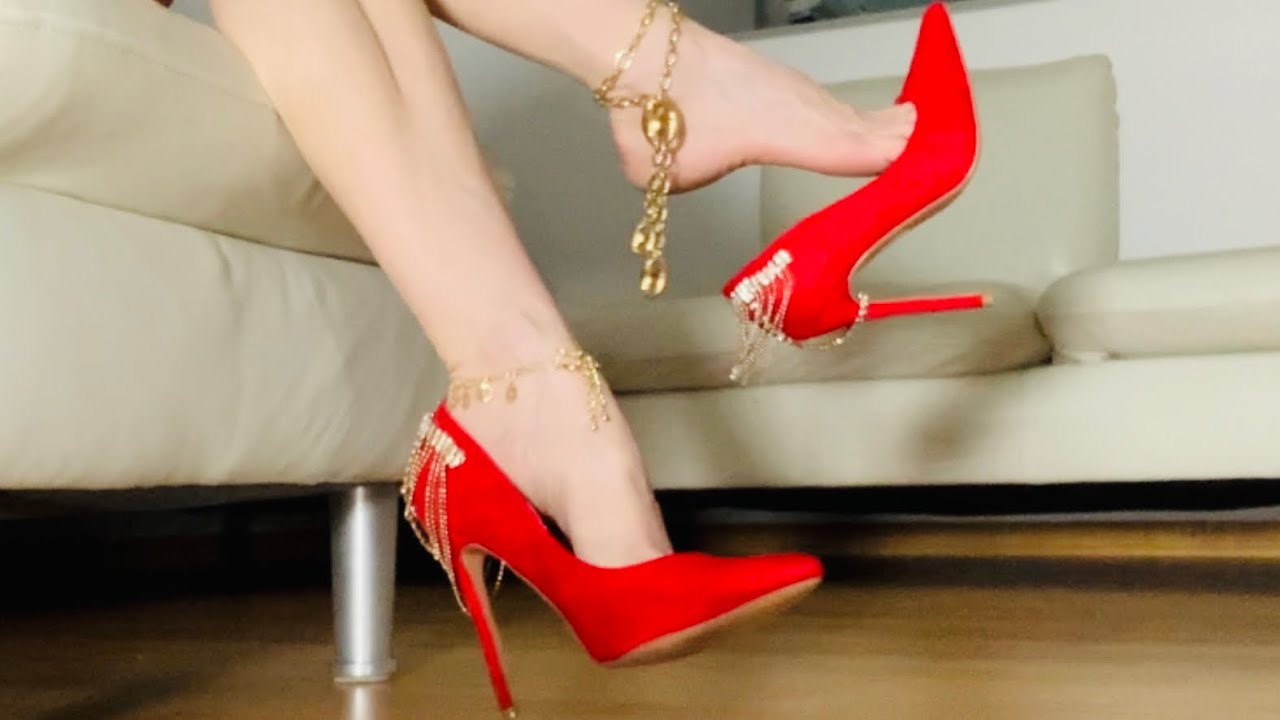 ASMR High Heel Bare Feet Toe Tapping with Bouncing & Dangling & Soles ...