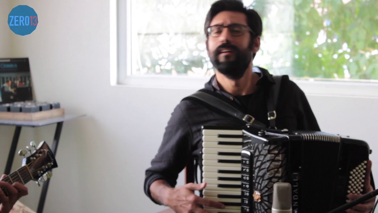 Olé Leo (Lionel Suarez) - YouTube