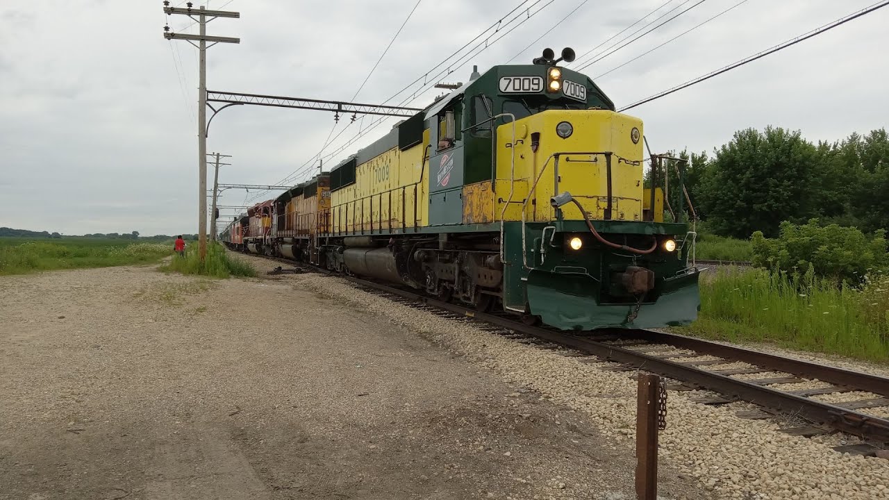 CNW 7009(SD50), CNW 6847(SD40-2), WC 7525(SD45MQ-3) Lead the Finale of ...