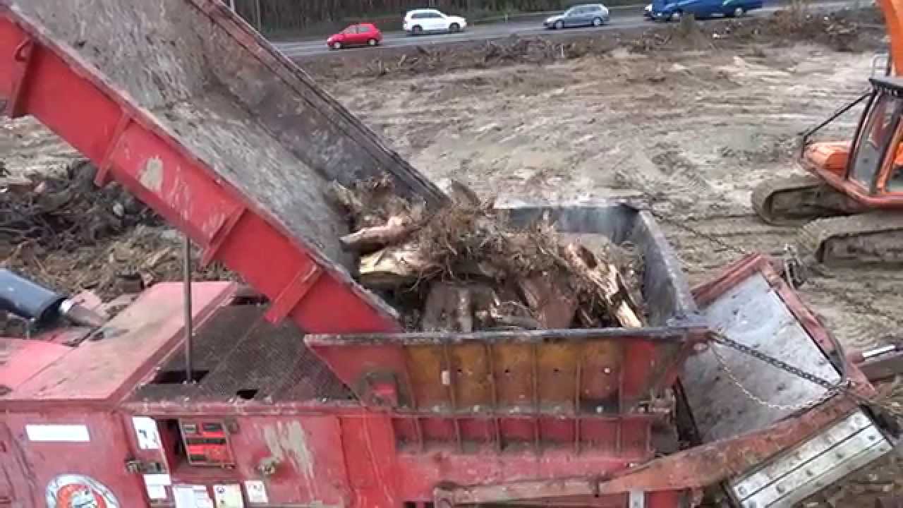 Morbark Predator HT1684 Tracked Shredder - YouTube