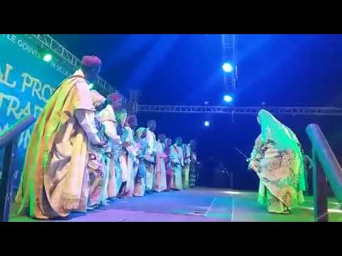 Dance traditionnelle au Tchad - YouTube
