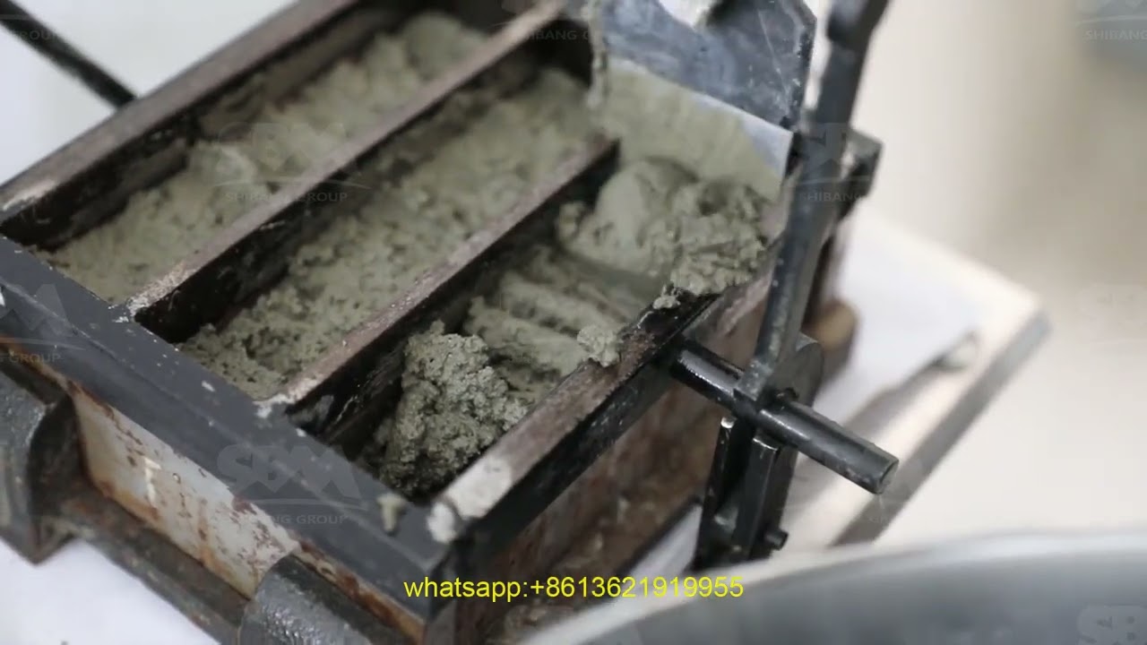 machine a concasser - YouTube