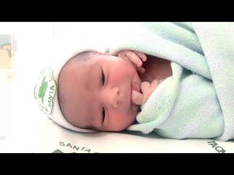 BEBE CHUPANDO DEDO  #maternidade