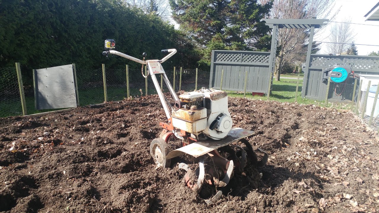 Rotoculteur en action - YouTube