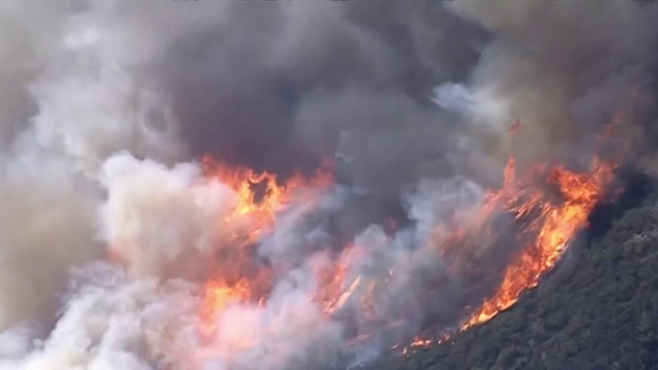Strong Winds Fuel Destructive Southern California Wildfire | NBC ...