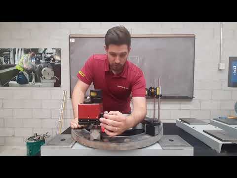 Flange Flatness Measurement using the Easy-Laser E920 - YouTube