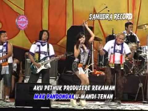 Leren Ngamen - Goyang Esek Esek Dangdut Hot Terbaru SONATA Dian Marshanda