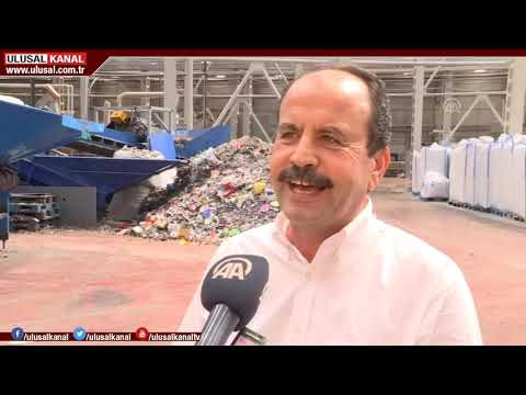 Geri dönüştürdüğü atıkları dünyaya satıyor