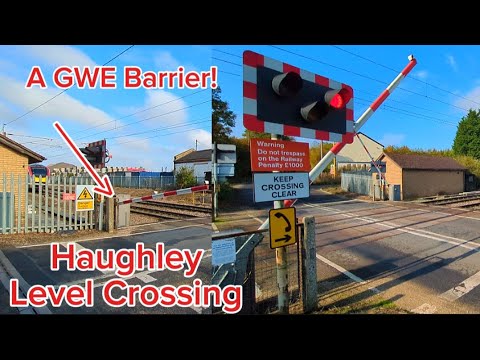 *One GWE Barrier* Haughley Level Crossing, Suffolk - YouTube