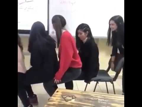 Sayko Deli Liseliler kızlar tabure çekme