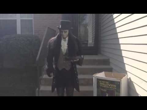Gemmy Life Size Animated Edwardian Butler - YouTube