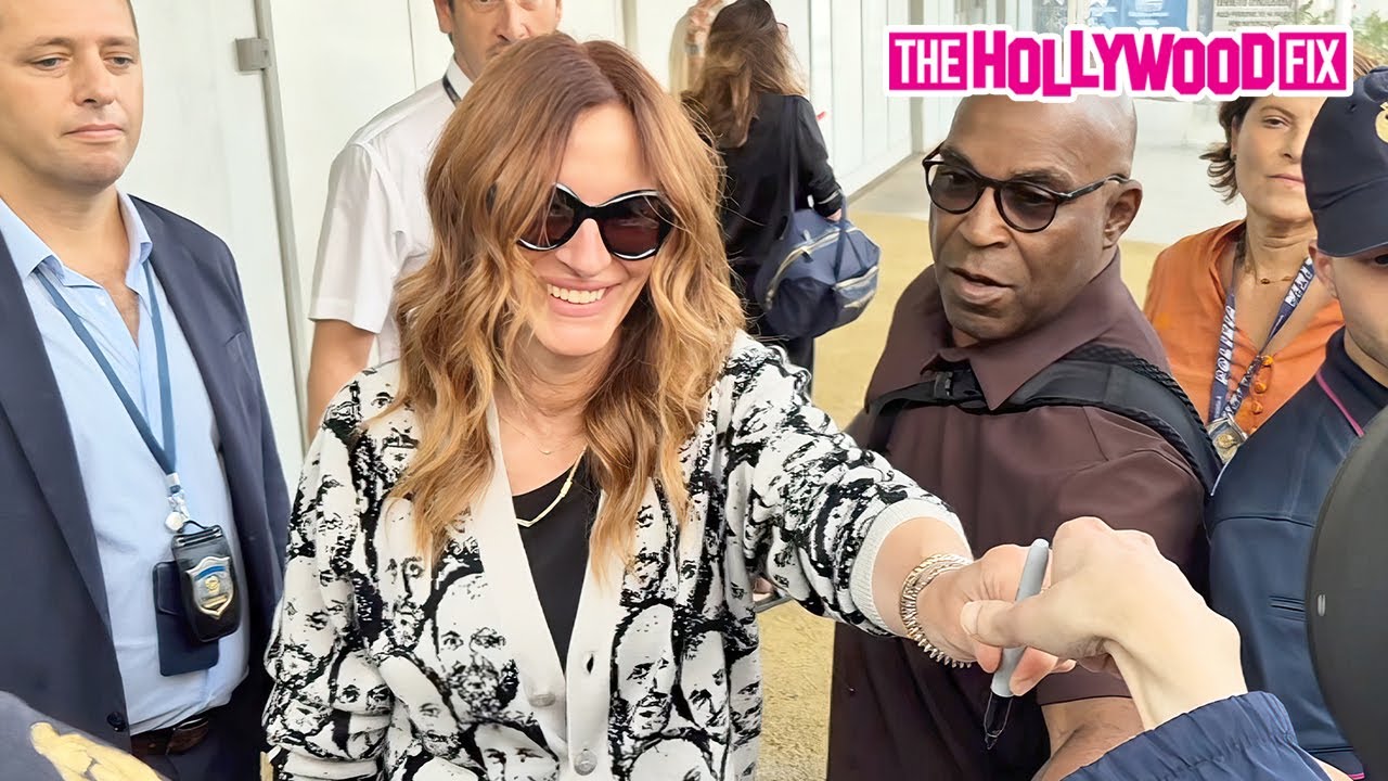 Julia Roberts Signs Autographs For Fans While Arriving At The Film ...