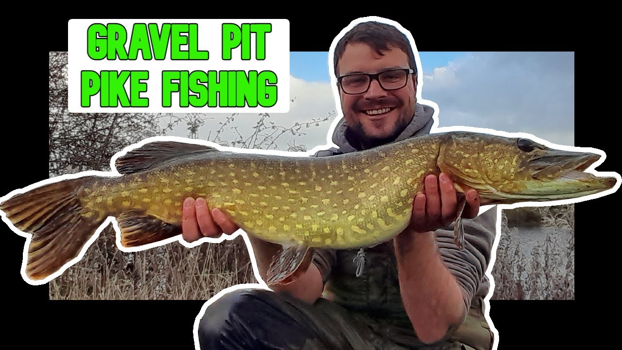 PIKE FISHING| Return to the big pit and BIG PIKE! Mince pie review No3 ...