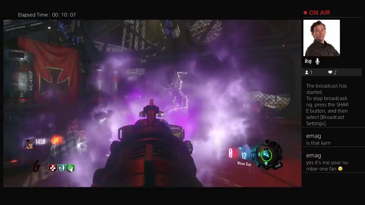 Moon EE SOLO - YouTube