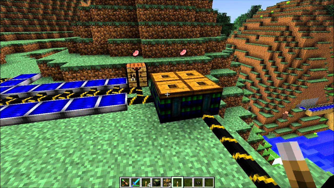 Minecraft Redpower 2 PR5 - Narrated Frames + moters overview - YouTube