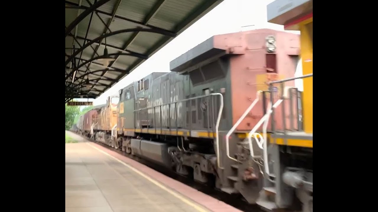 2023-06-21l Southern Pacific Manifest Freight - YouTube