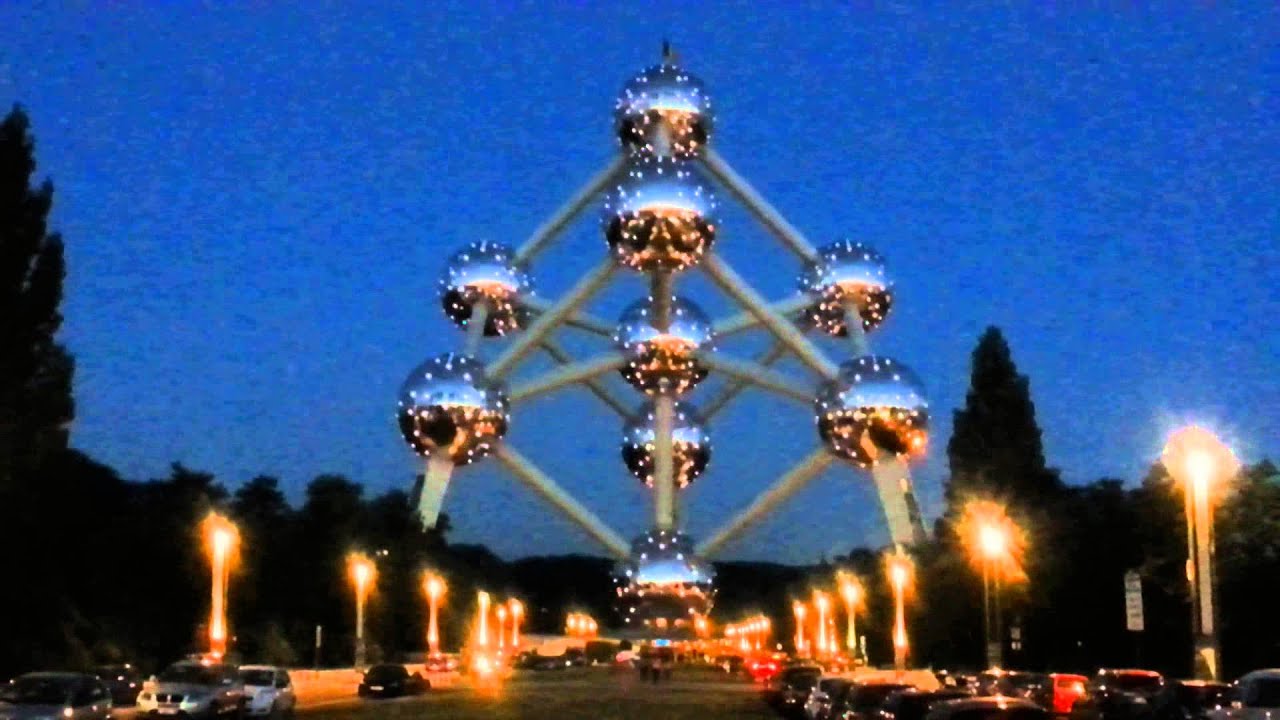Atomium by Night - YouTube