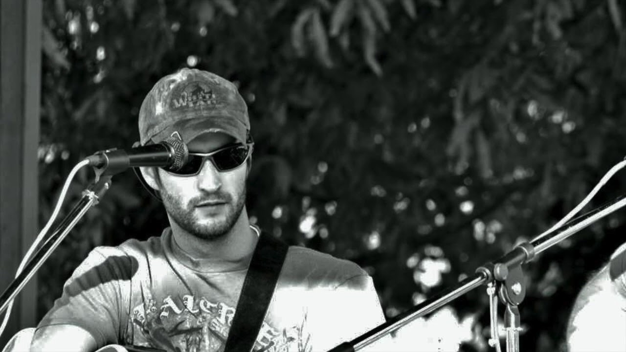 Sam Lowe "she's the truck" - YouTube