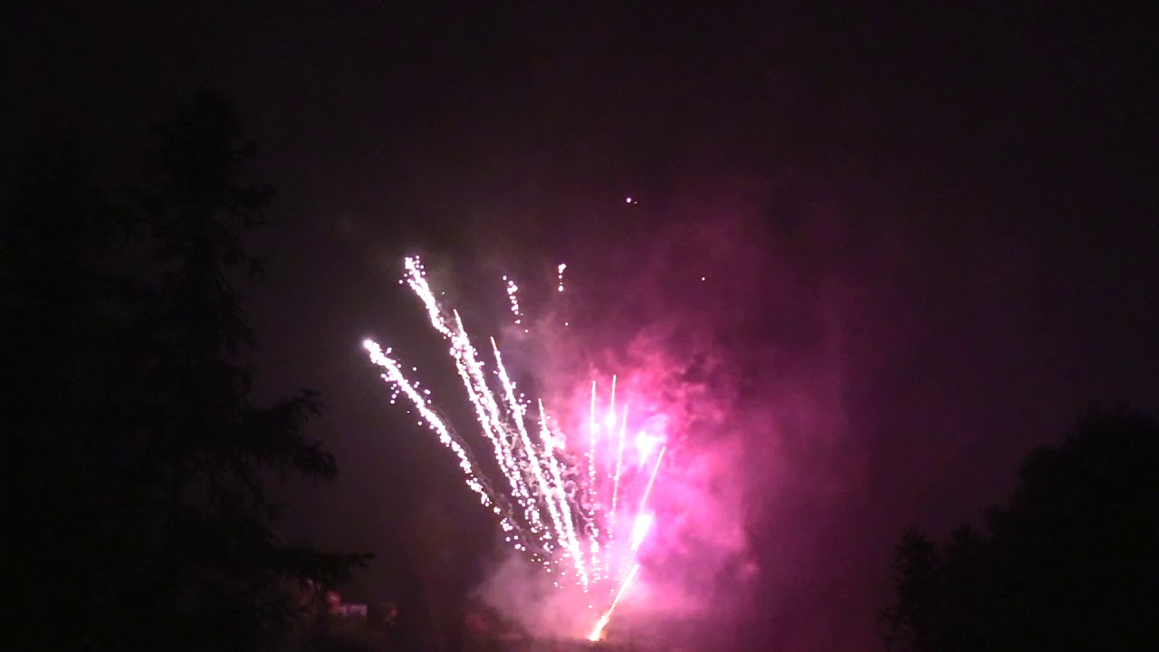Strike Force - 500 Gram Zipper Cake (Sunwing Fireworks) - YouTube