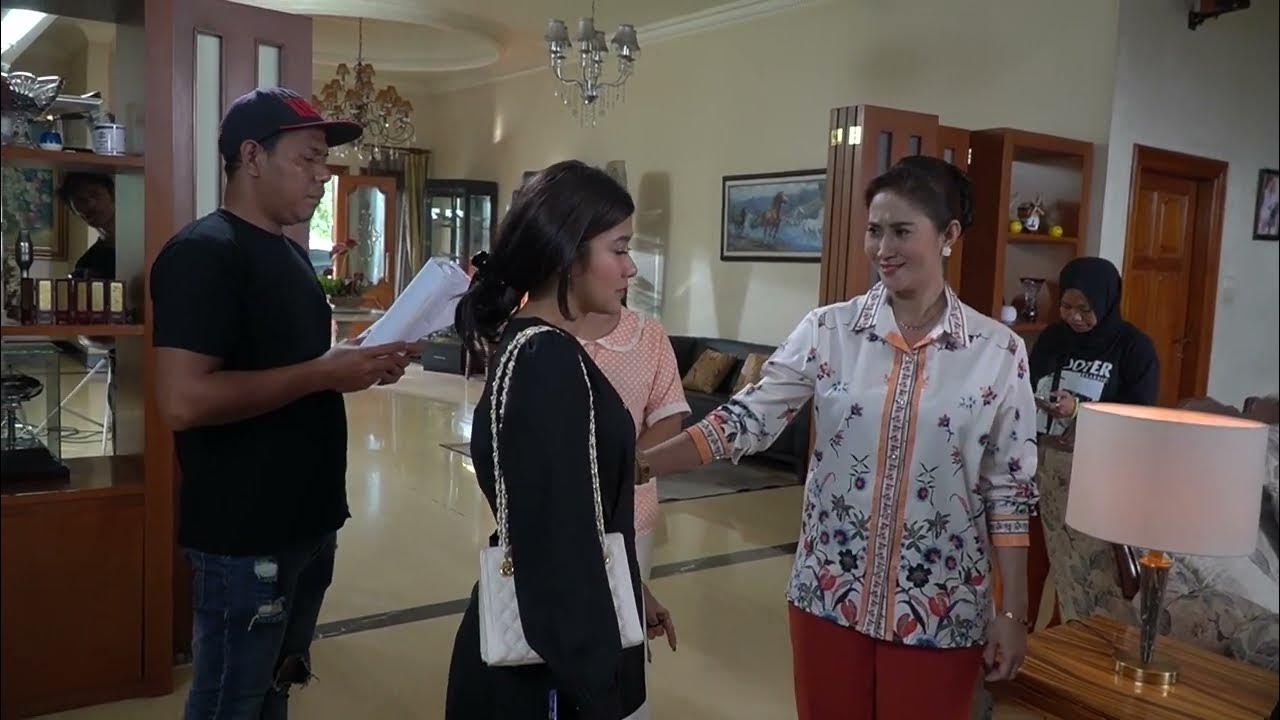 BEHIND THE SCENES Tertawan Hati | Intip keseruan proses syuting di Lokasi - YouTube
