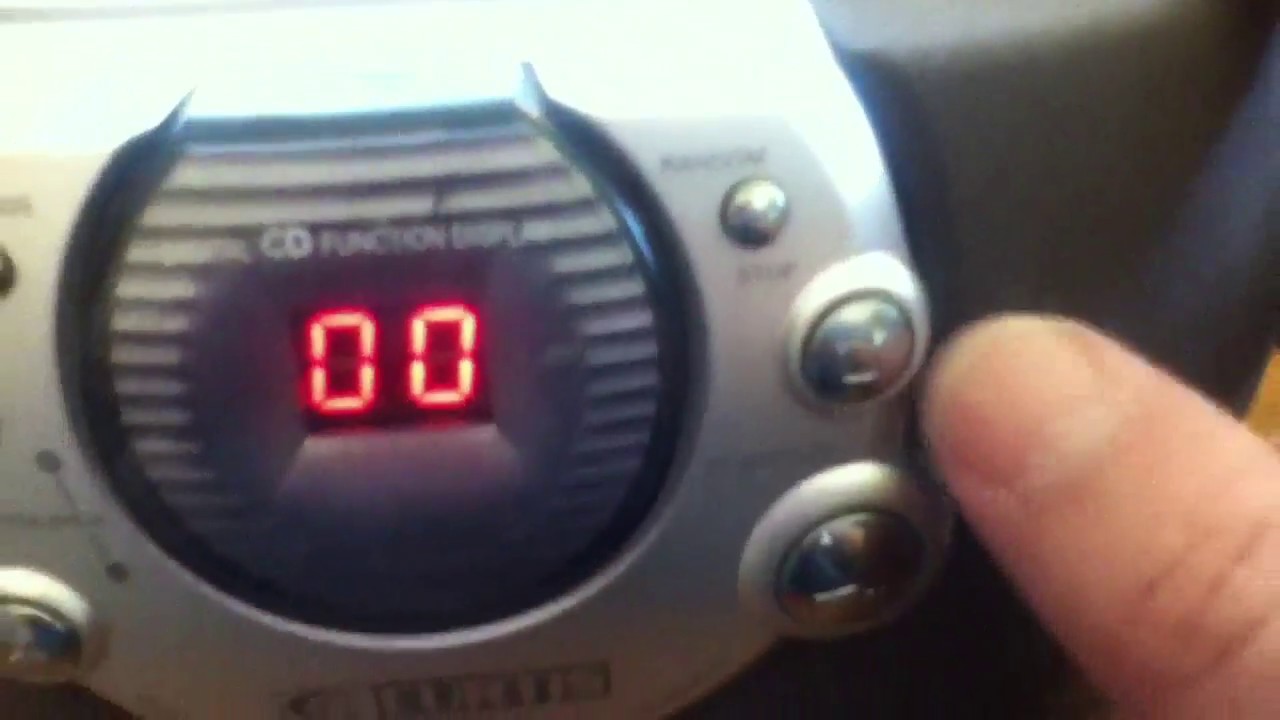 Curtis RCD157 Portable Stereo CD Player With AM/FM Radio - YouTube