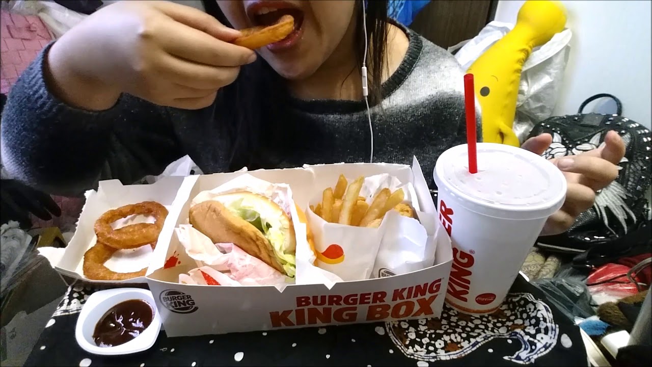 ASMR EATING SOUND | BURGERKING KINGBOX| NO TALKING - YouTube