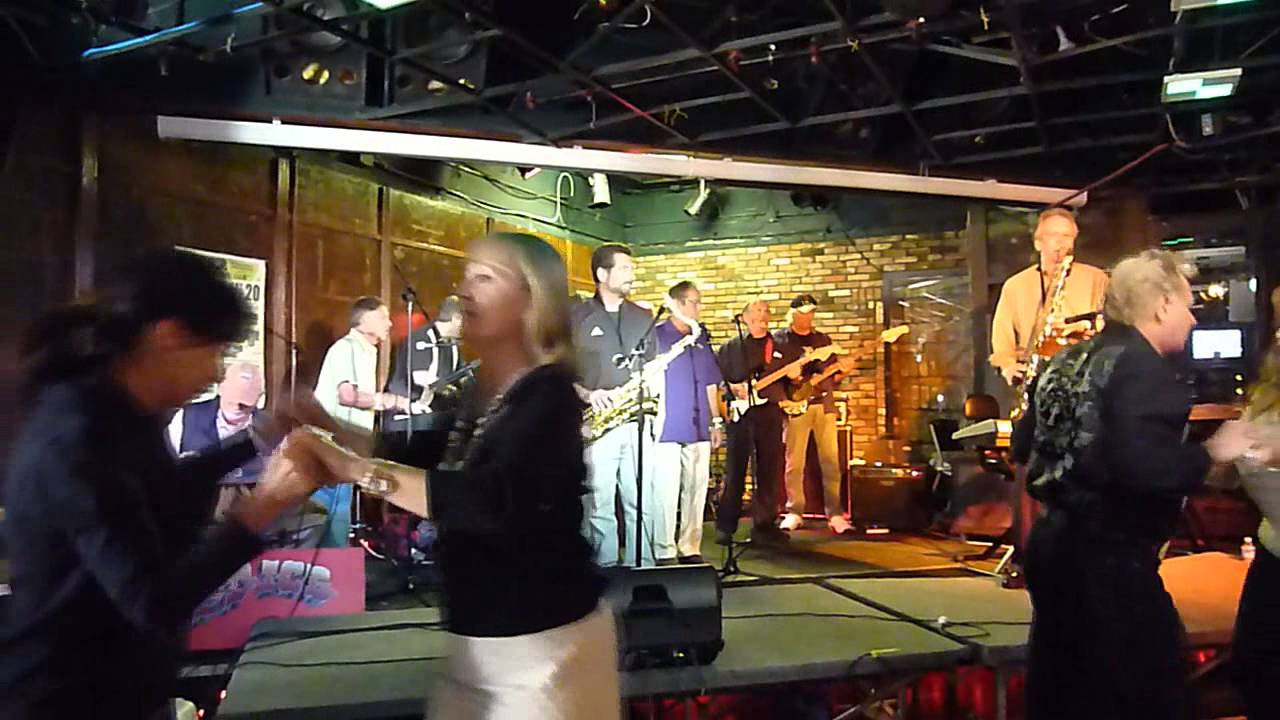 Your Mama Don't Dance by The Freelancers @ Padonia Station 2012 - YouTube