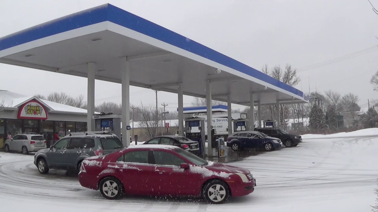 Manchester, New Hampshire Heavy Snow - YouTube