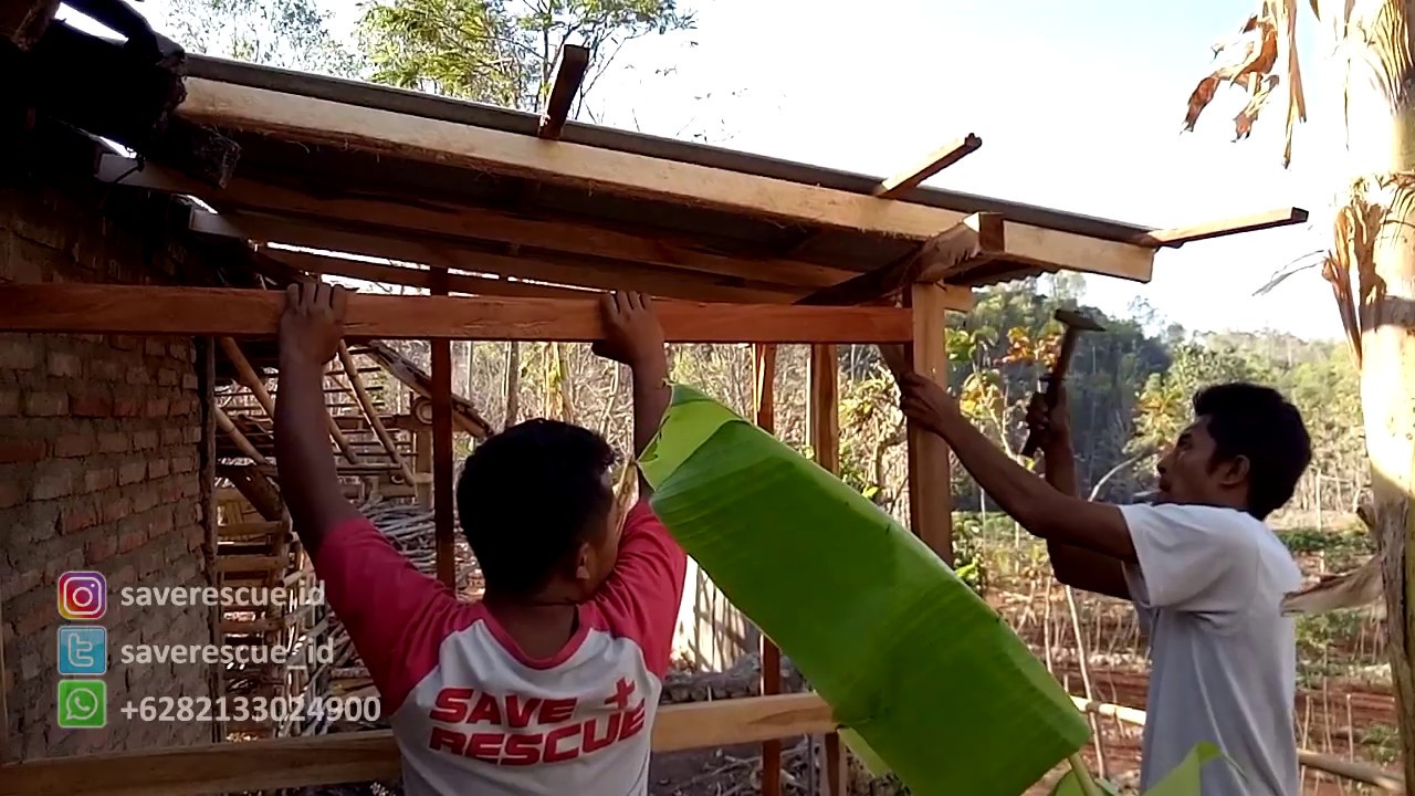Membantu warga membuat jamban. - YouTube