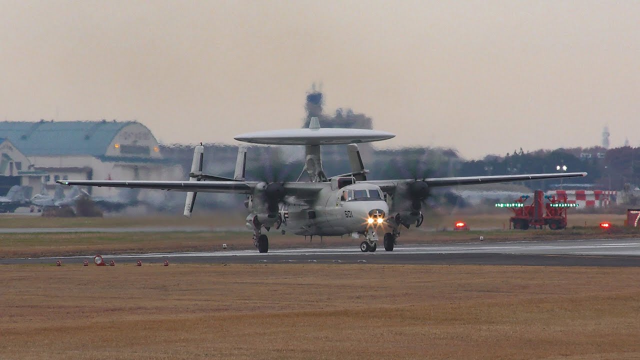 E-2C Hawkeye VAW-115 Liberty Bells(NF601) NAF Atsugi Dec. 8, 2015 - YouTube