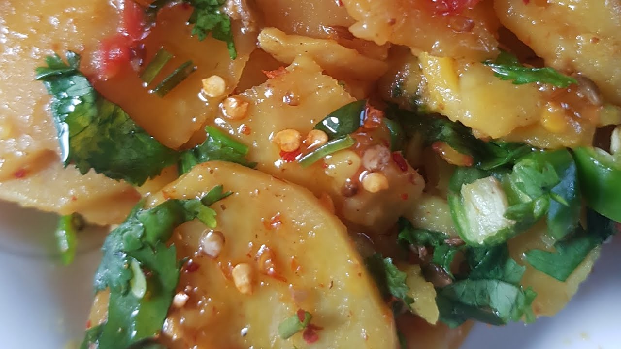 Aloo ki katliyan tasty and Easy Aloo ki warkhiya/katliyan recipe ...