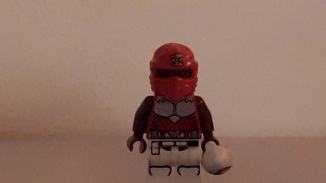 How to build LEGO Ohio state Ezekiel elliott. - YouTube