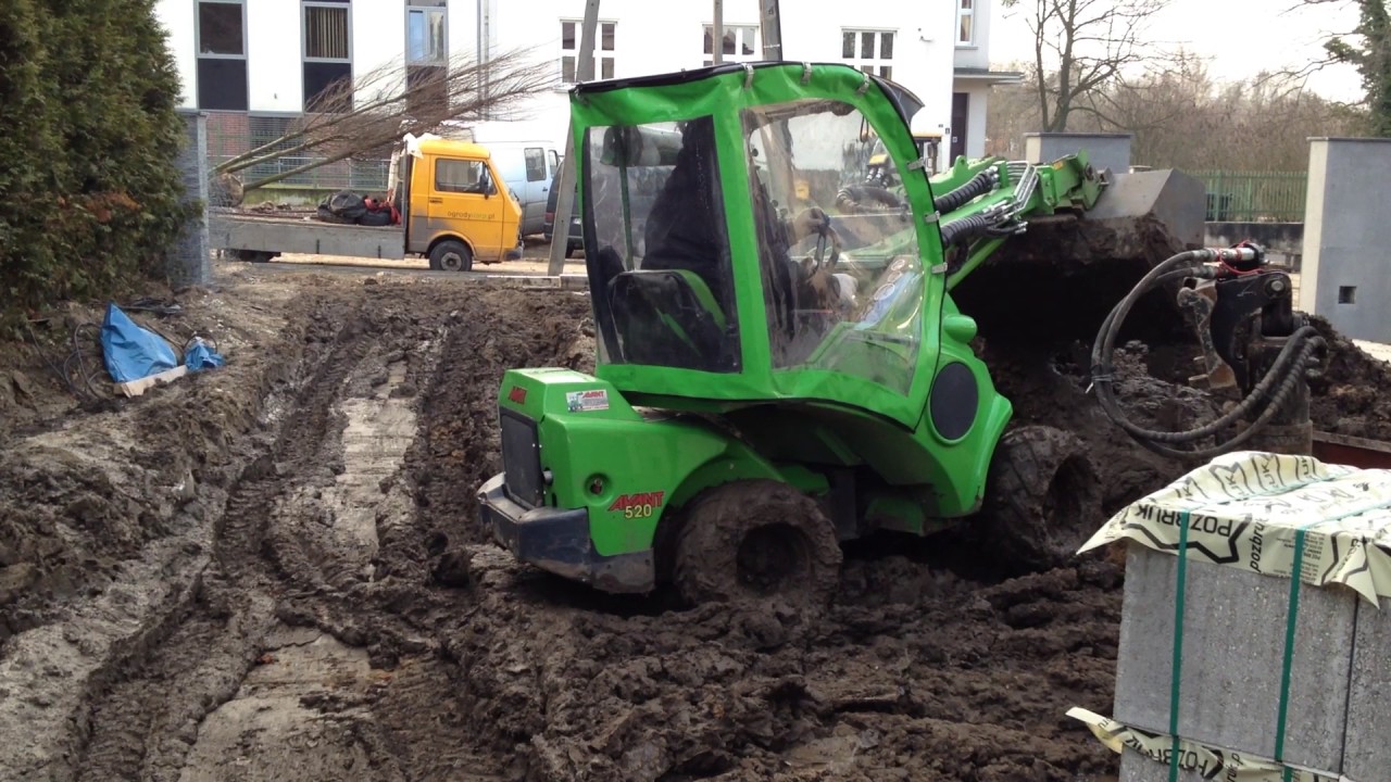 Avant 520 - Mud Warrior - YouTube