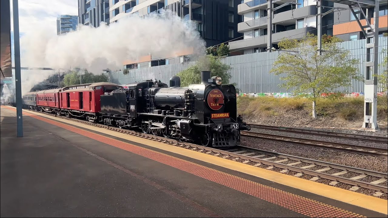 Steamrail VR K153 Passes Through Footscray Station to Watergardens ...