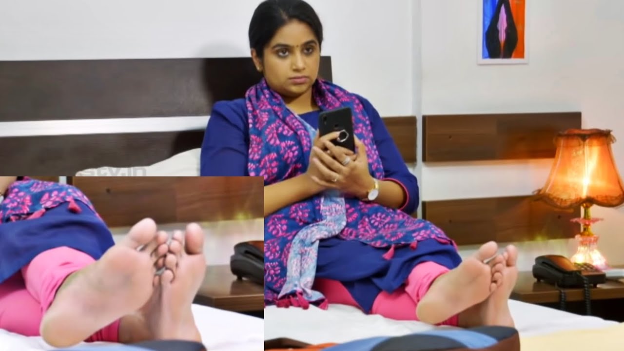 Malayalam serial Actress beautiful Bare feet 😍💙 | anklets feets | - YouTube